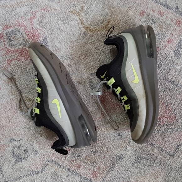 Nike | Shoes | Kids Nike Air Max Axis Shoes Black Volt Gunsmoke Unisex ...